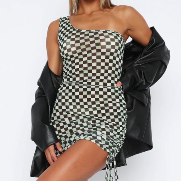 White Fox Boutique | Dresses | Sale White Fox Summer Vibes Mesh Mini ...